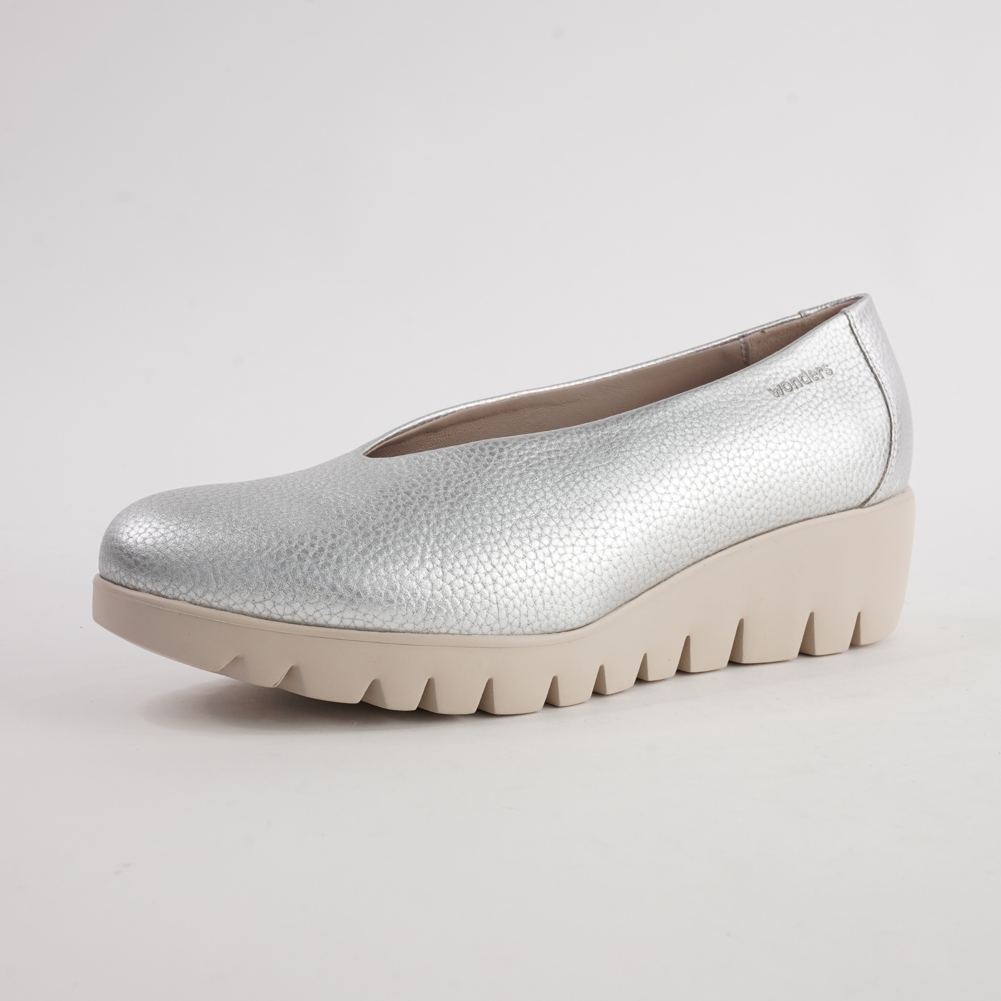 Caroline Silver Leather Wedges by Wonders – Garda Footwear